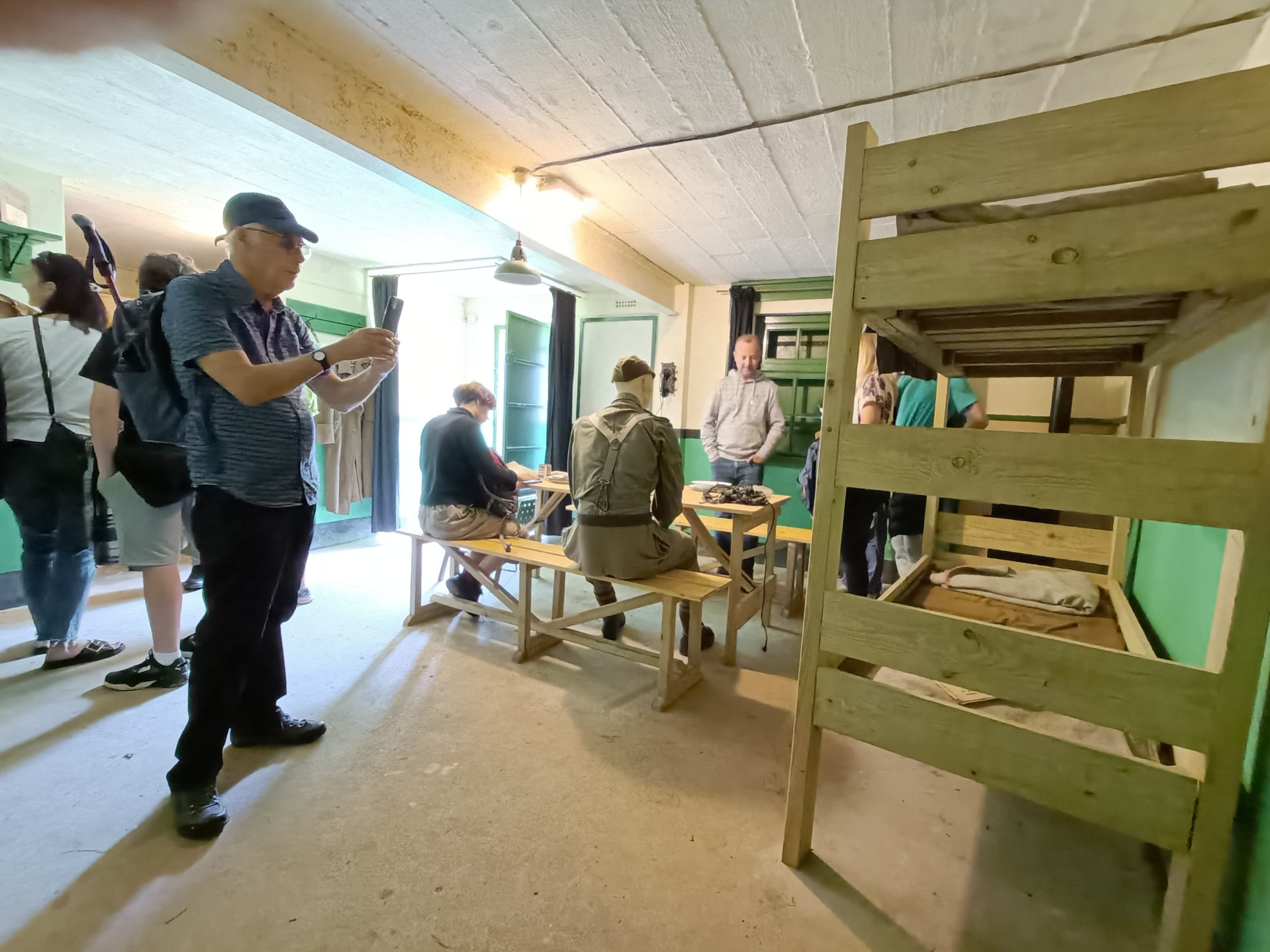 WW2 Buildings Today - Brixham Battery