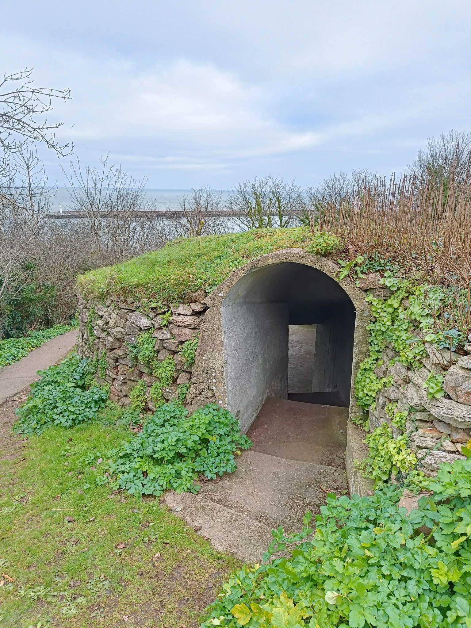 WW2 Buildings Today - Brixham Battery