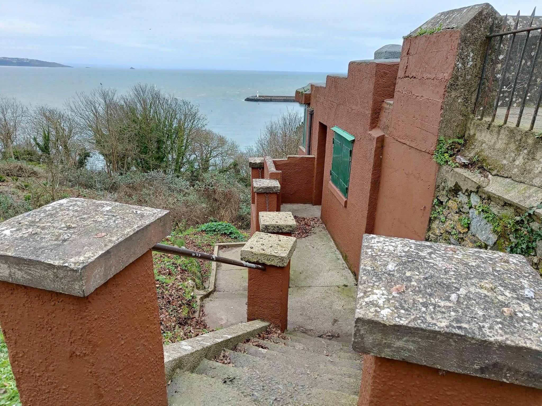 WW2 Buildings Today - Brixham Battery