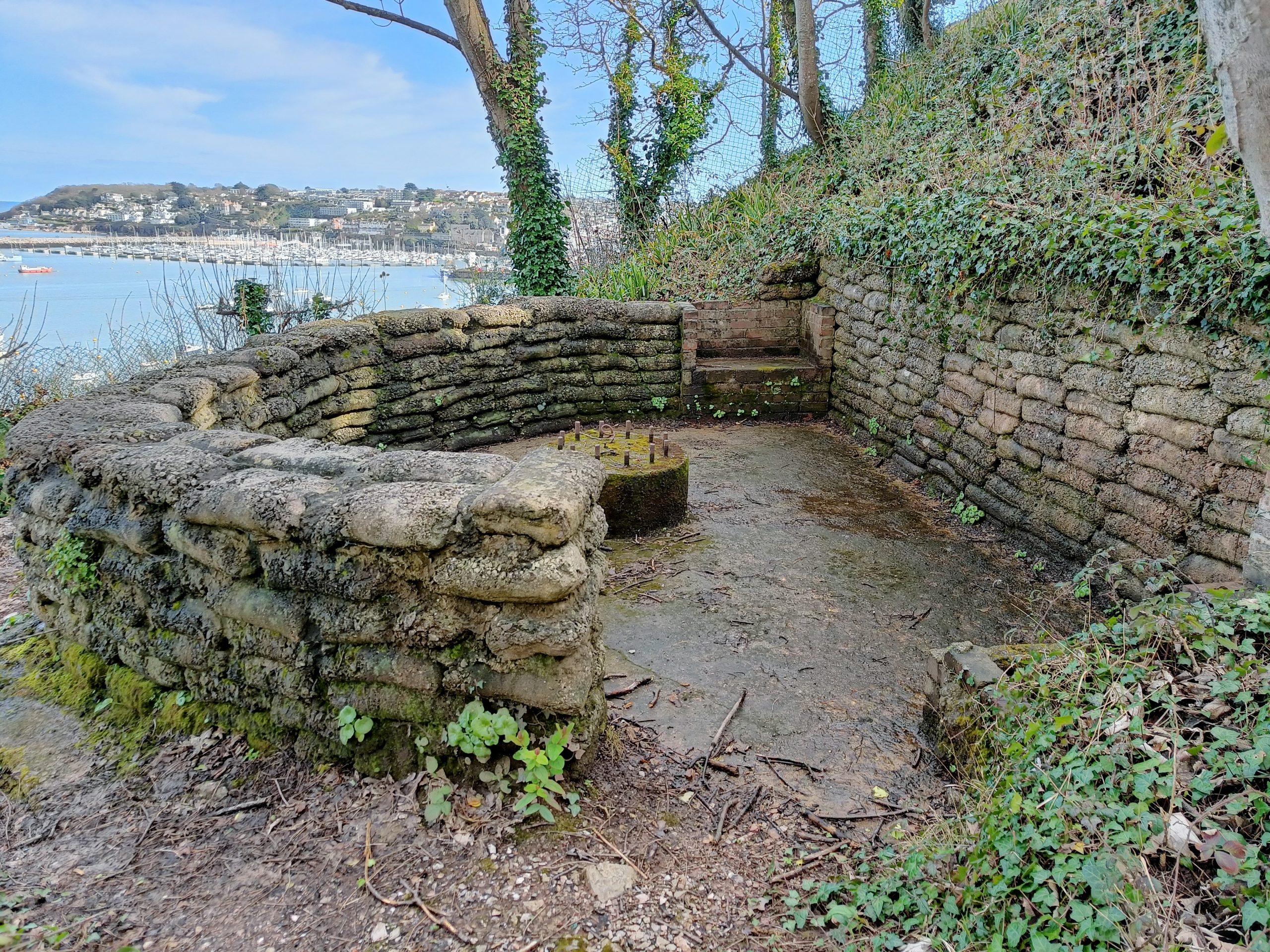 WW2 Buildings Today - Brixham Battery